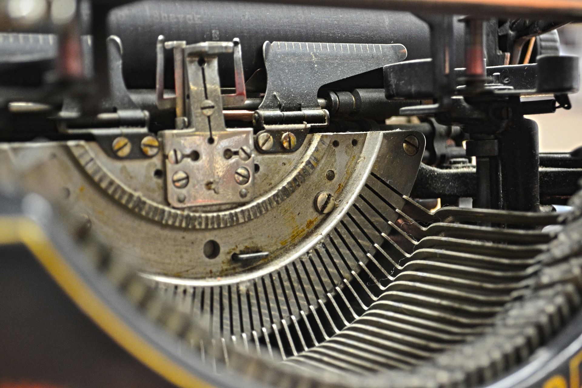 typewriter-956377_1920 | Ian R MacLeod